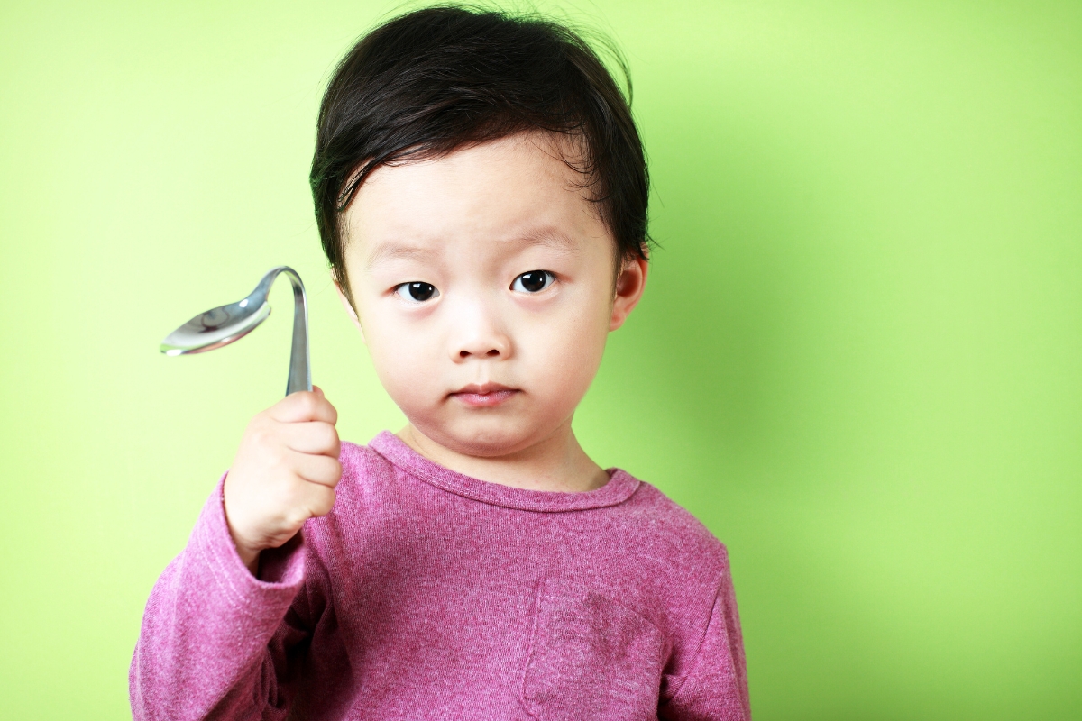 Como fazer telecinese: Mito, realidade e curiosidades - Como Fazer Dicas